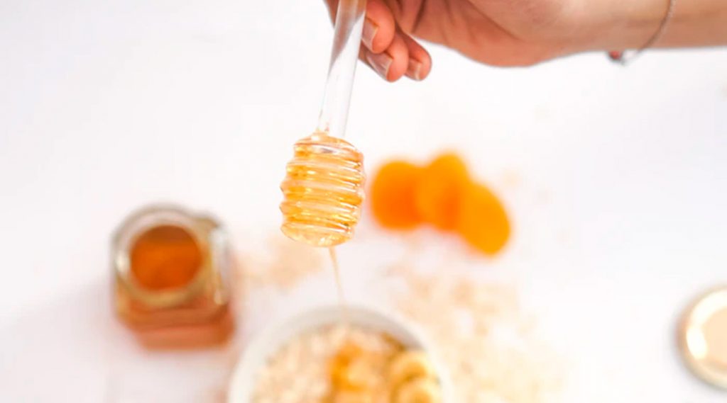 Miel con limón: Propiedades y recetas - MAES HONEY