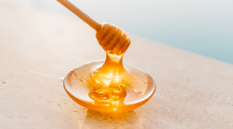 Los beneficios de la miel en el rostro - MAES HONEY