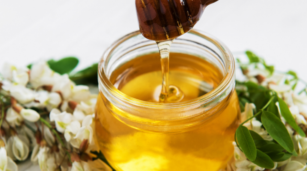 Todos los beneficios de la miel de acacia - MAES HONEY
